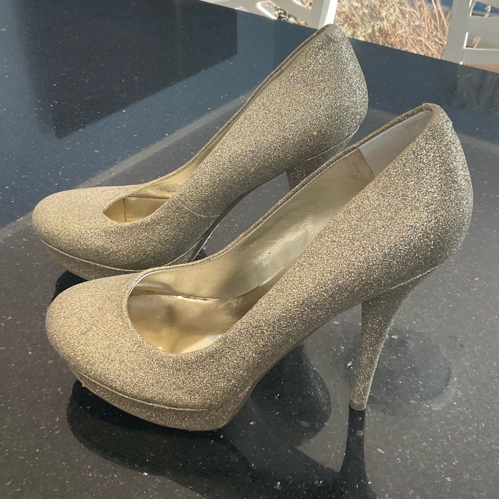 Guess Gold Sparkle High Heel Platform Pumps - Gem